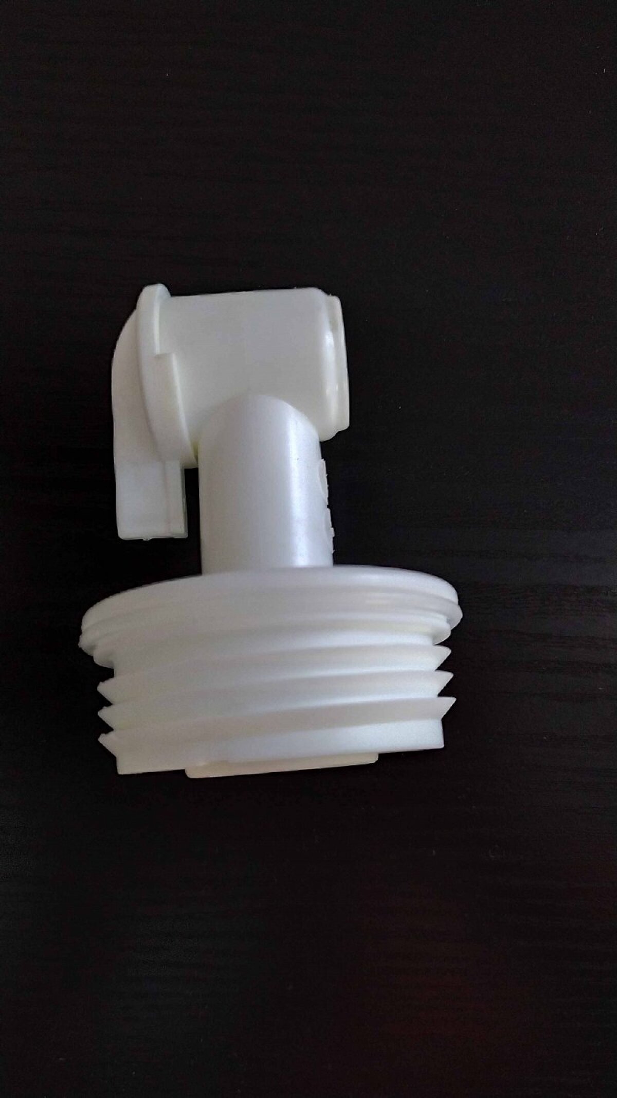 PE výpustné KOHOUTEK PRE KANISTER tank VRÁTANE ZÁTKY 56x4 MM | Obal Centrum